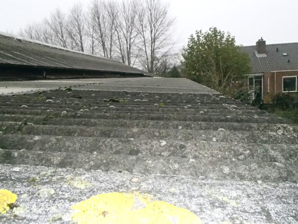 Asbest: Wat is het en waar komt het voor? | Van Santen Advies